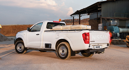 Nissan Navara Simple Cabine | Véhicules utilitaires | Nissan
